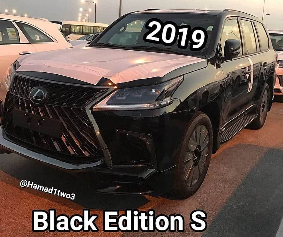 المزيد من الصور السرية لـ سيارتي لاندكروزر 2019 و لكزس LX570 بلاك ايدشن S | ArabGT