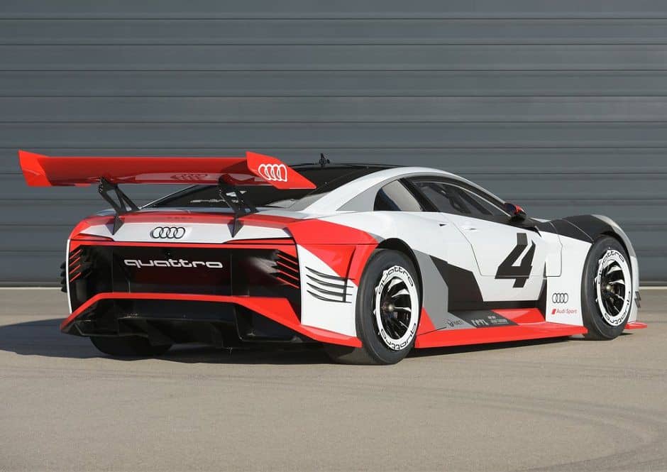 اودي R8 2023 الجديدة كلياً وأول معلومات متوفرة لفريقنا في عرب جي تي عنها